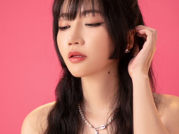 Orange chạm cảm xúc khán giả khi thể hiện OST Siêu Trợ Lý của Trương Quỳnh Anh - Sài Gòn Choice