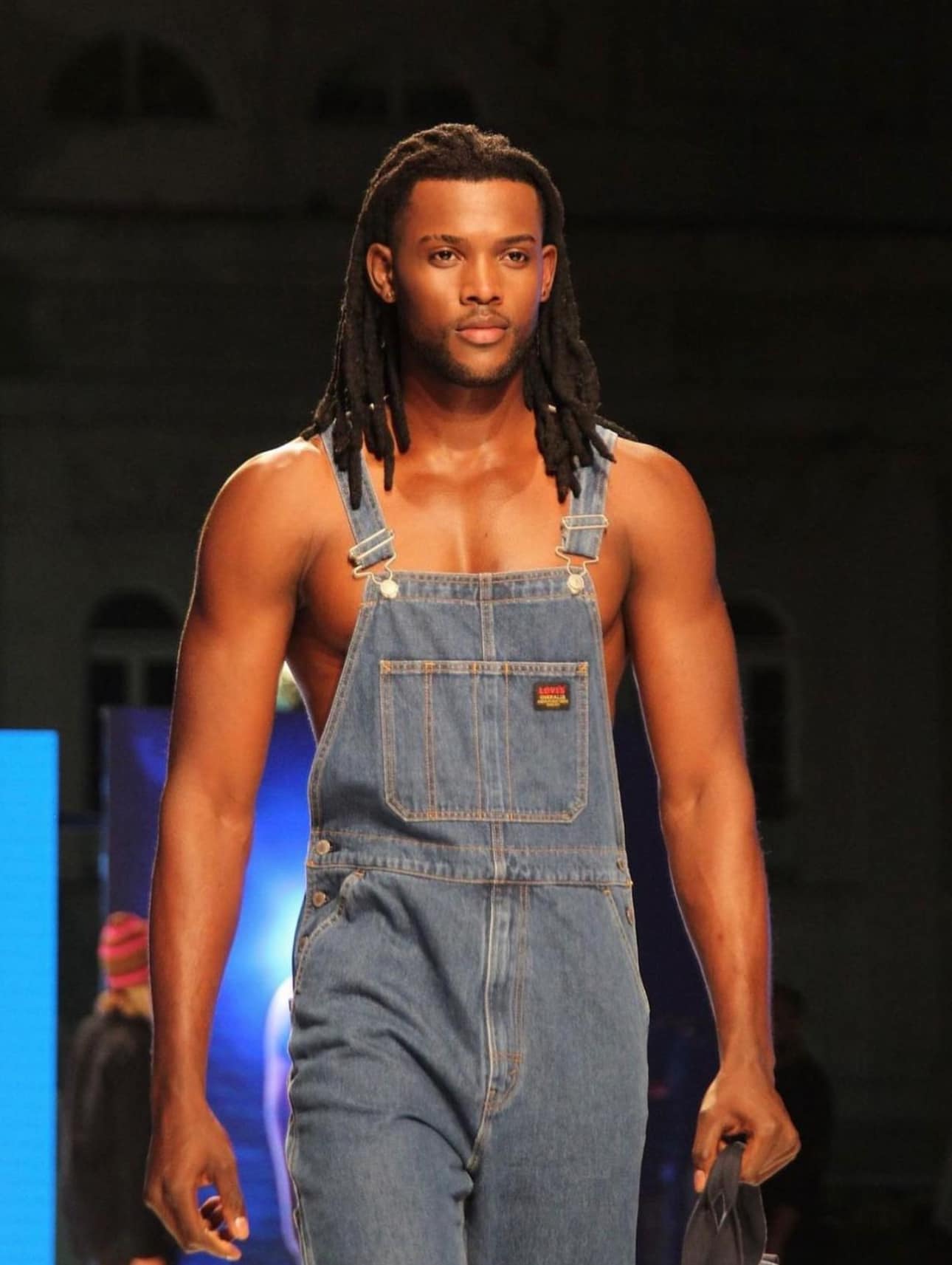 Dàn Nam vương sở hữu chiều cao khủng dự thi Mr World ở Việt Nam: Angola ...